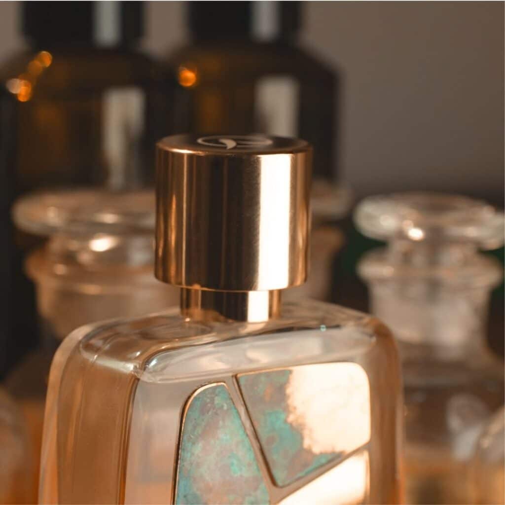 Nước Hoa Niche Nghệ Thuật - R Parfums by Rei Nguyen